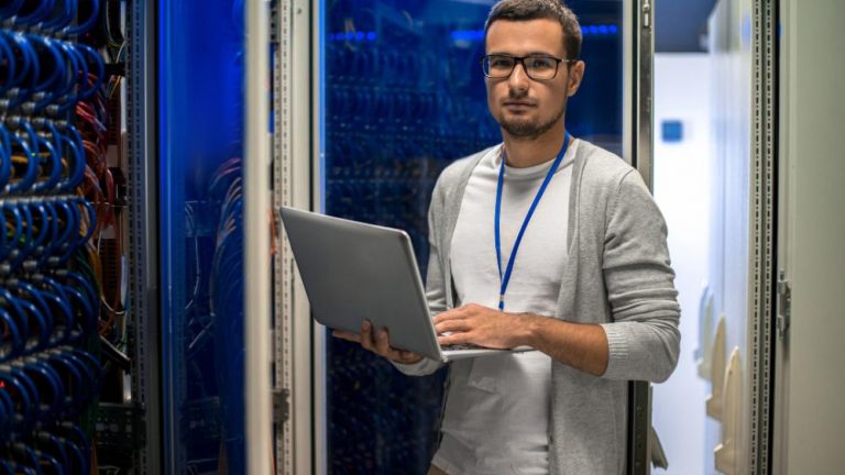 Qué es SQL y para qué sirve - The Information Lab